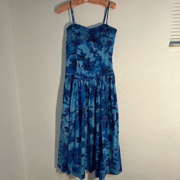 Moon River | Dresses | Moon River Blue Floral Midi Dress | Poshmark